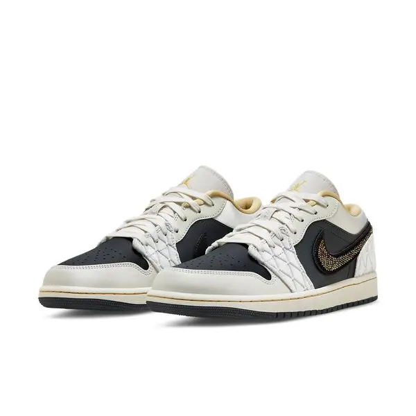 JORDAN 1 Low Se 'beaded Swoosh