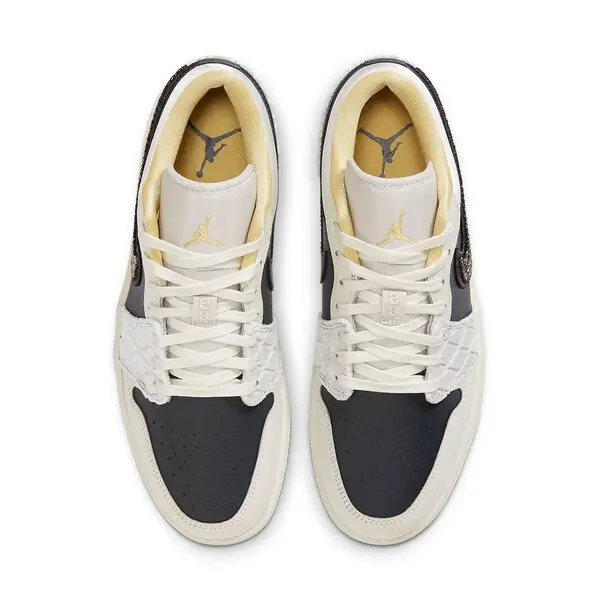 JORDAN 1 Low Se 'beaded Swoosh