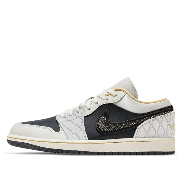 JORDAN 1 Low Se 'beaded Swoosh