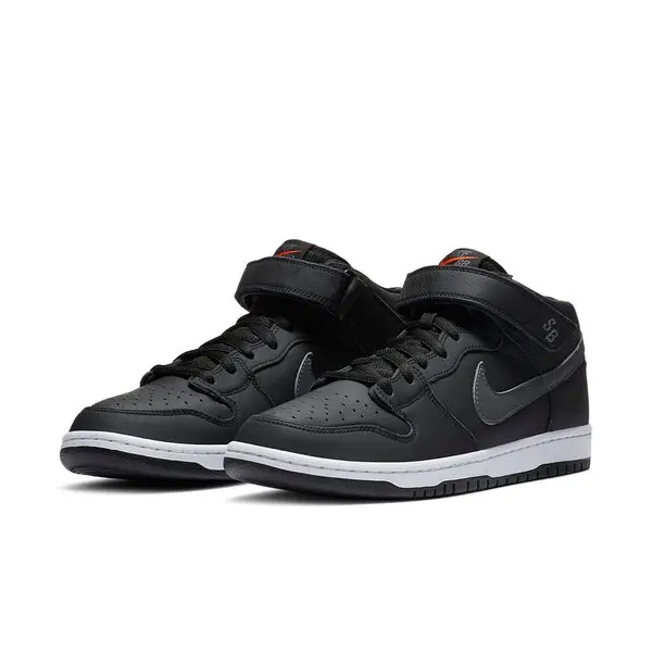 Nike Dunk Mid Pro Iso Sb 'orange Label' Sneakers - Black