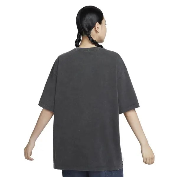 Nike Oversized Graphic T-shirt
