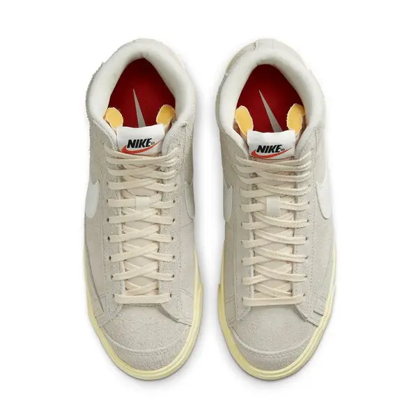 Nike Blazer Mid '77 Vintage Sneakers - Cream