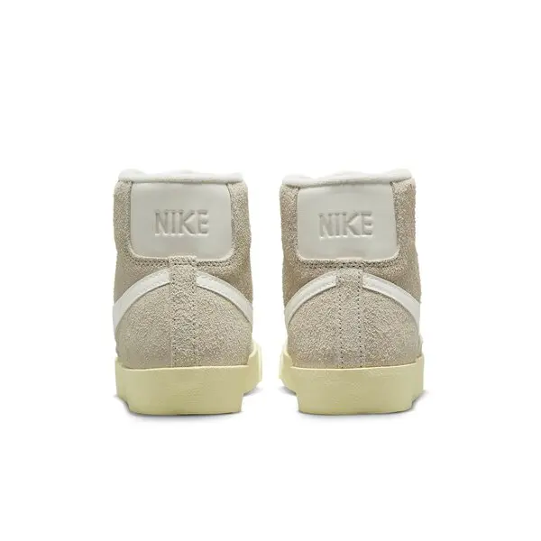 Nike Blazer Mid '77 Vintage Sneakers - Cream