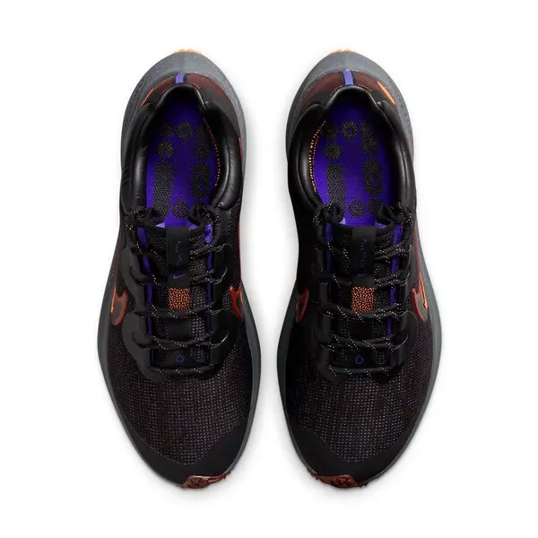 Nike Zoom Winflo Shield Sneakers