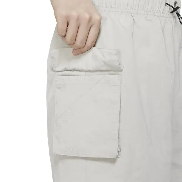 Nike Essential Woven High-rise Shorts