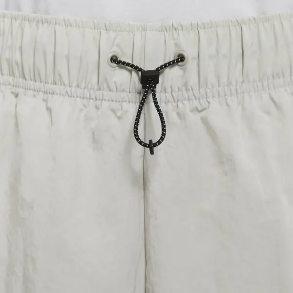 Nike Essential Woven High-rise Shorts