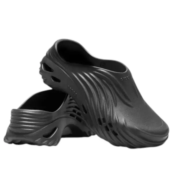 CROCS Echo Wave Clogs - Black