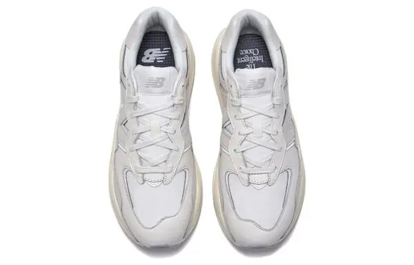 NEW BALANCE 57/40 Sneakers - White/gray