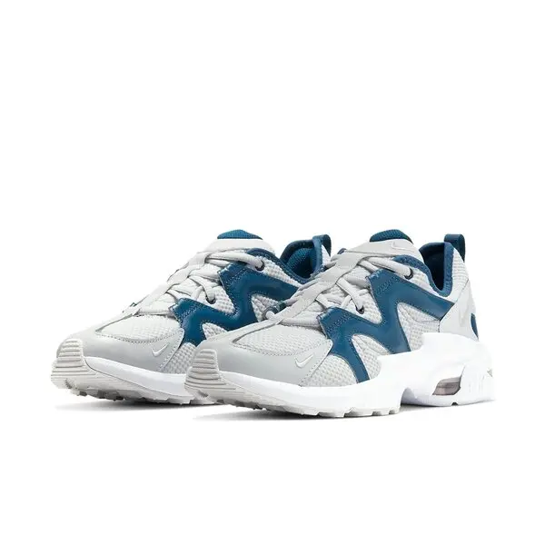Nike Max Graviton Sneakers - Grey