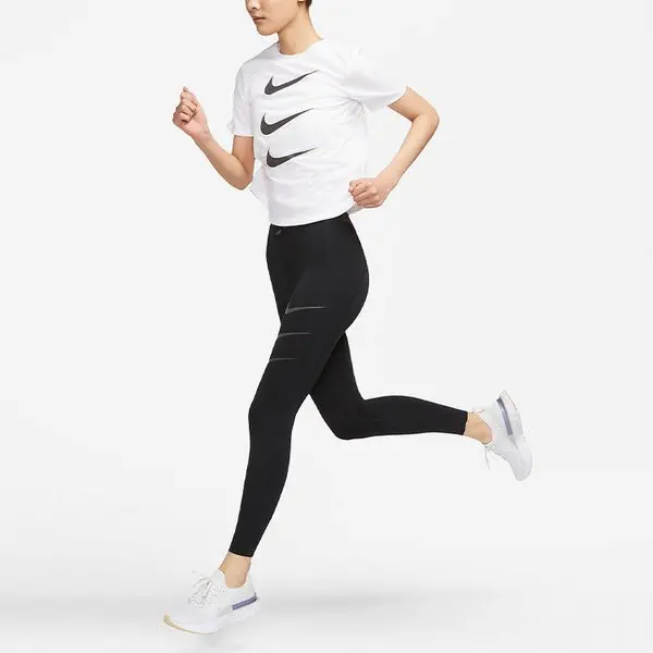 Nike Run Division Three Hook Reflective Logo Running T-shirt