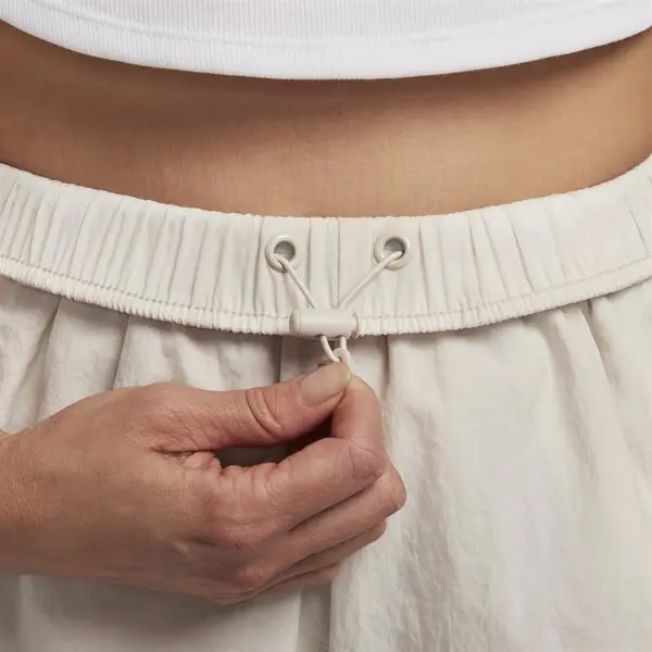 Nike Essential Woven Shorts