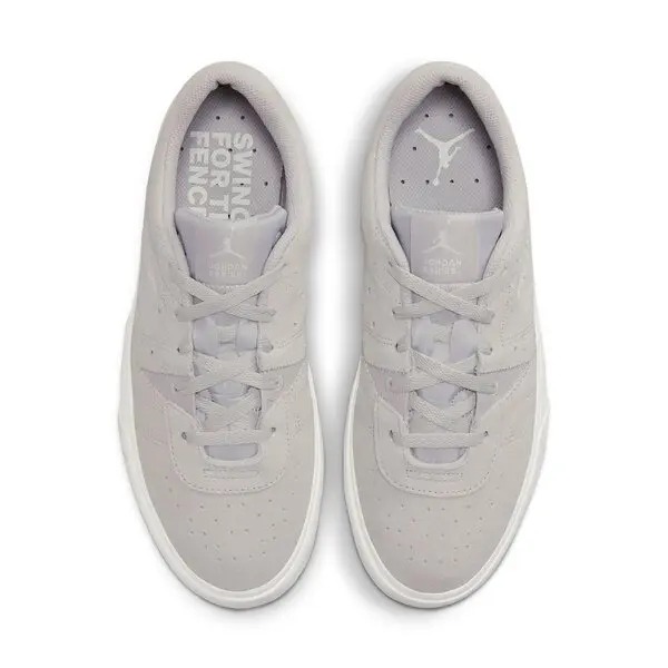 JORDAN Air Series Es Low Top Sneakers