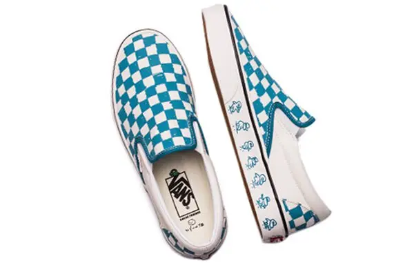 VANS X Kakao Friends Slip-on Sneakers - Blue