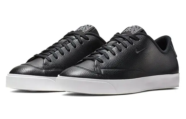 Nike Blazer City Low Sneakers - Black/white