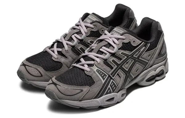 Asics Gel-nimbus Sneakers