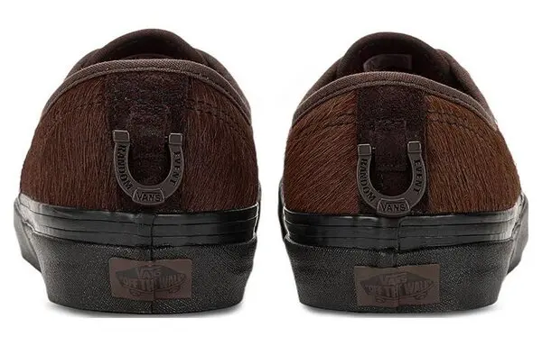 VANS Authentic 44 Dx Sneakers - Brown/black