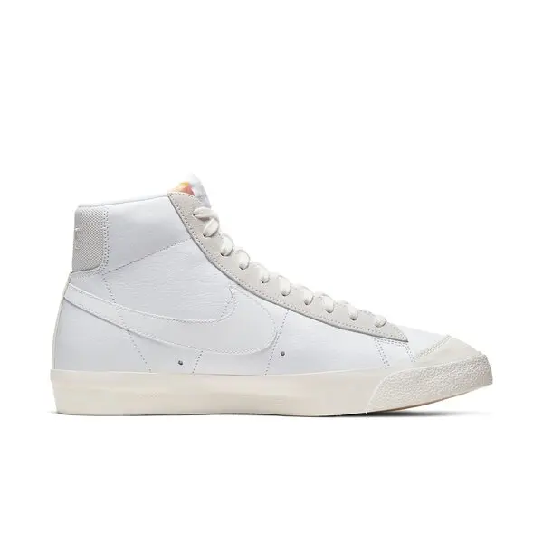 Nike Blazer Mid '77 Vintage Sneakers - White