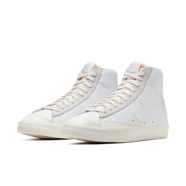 Nike Blazer Mid '77 Vintage Sneakers - White