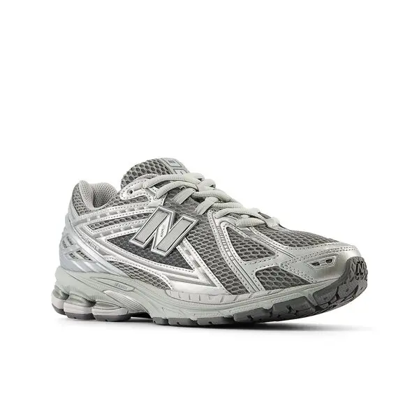 NEW BALANCE 1906r Athletic Sneakers