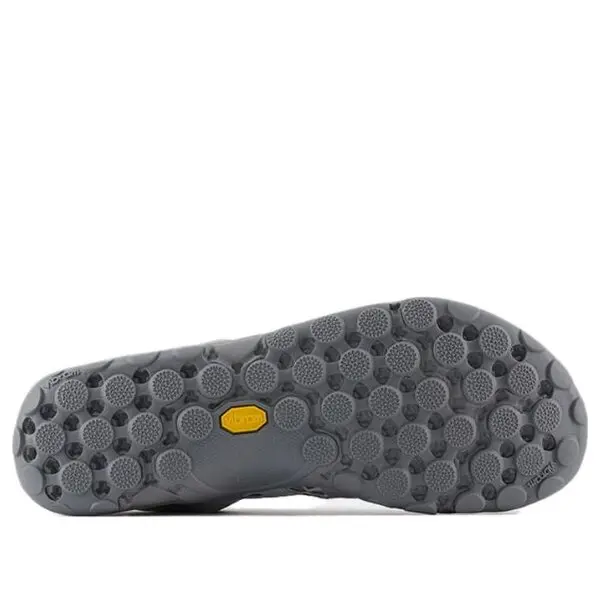 NEW BALANCE Mt10 Sneakers - Grey