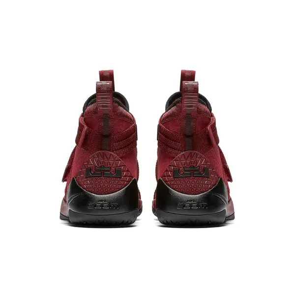 Nike Lebron Soldier 11 Sfg High-top Sneakers - Wine