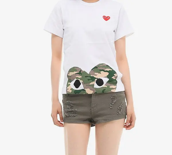 Play Comme Des Garcon Camouflage Heart T-shirt
