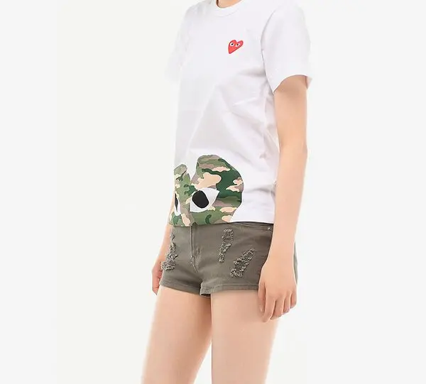 Play Comme Des Garcon Camouflage Heart T-shirt