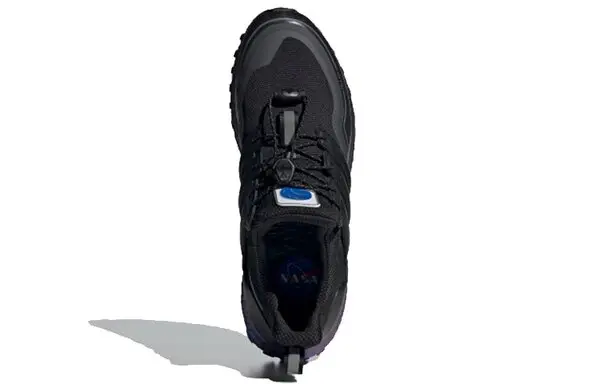 Adidas Iss Us National Lab X Ultraboost Cold.rdy Dna Sneakers - Black/blue