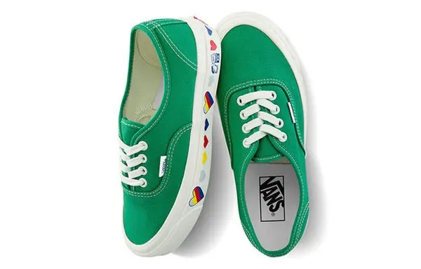 VANS Authentic Low Top Sneakers With Heart Detail - Green