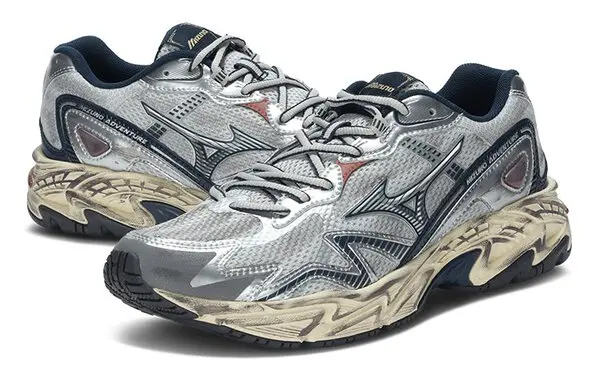 Mizuno Adventure Sneakers