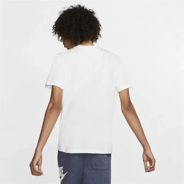 Nike T-shirt
