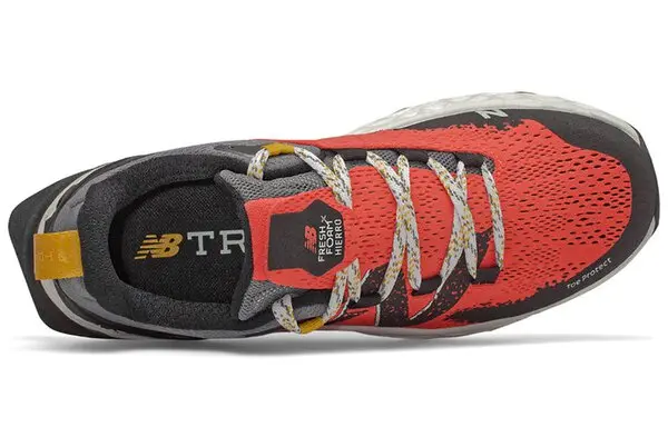 NEW BALANCE Fresh Foam Hierro V5 Trail Running Shoes