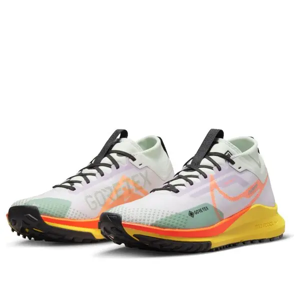 Nike React Pegasus Trail 4 Gore-tex Sneakers - White/grey/green