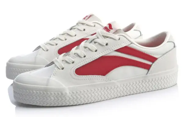 LI-NING Wave Vintage Lace-up Sneakers