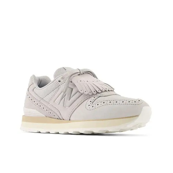 NEW BALANCE 996 Tassels Sneakers - Grey