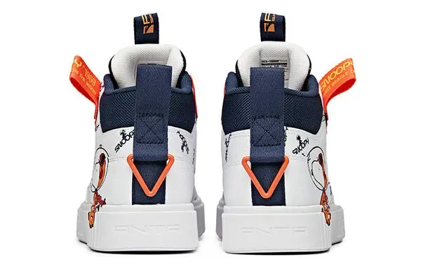 ANTA X Snoopy Skateboarding Series Sneakers