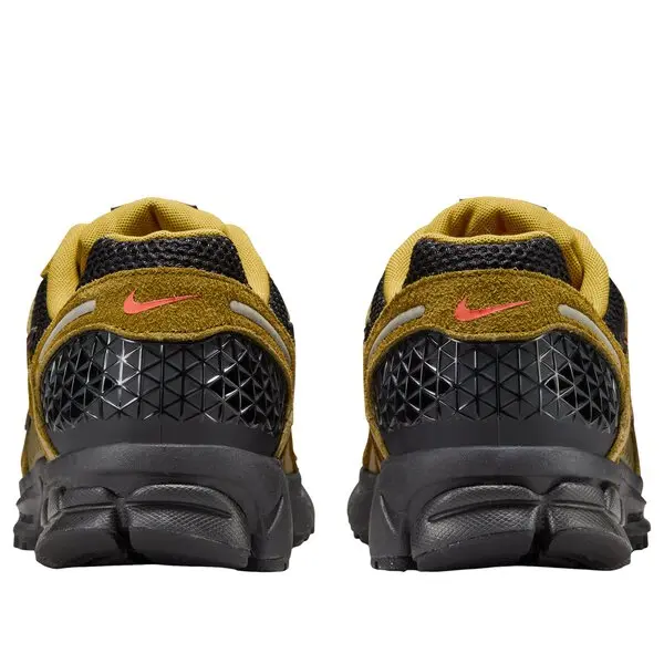 Nike Zoom Vomero 5 Sneakers