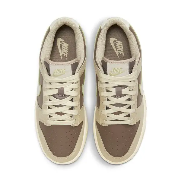 Nike Dunk Low Sneakers - Cream/brown