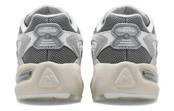 NEW BALANCE 725 "grey White" Sneakers - Gray/white