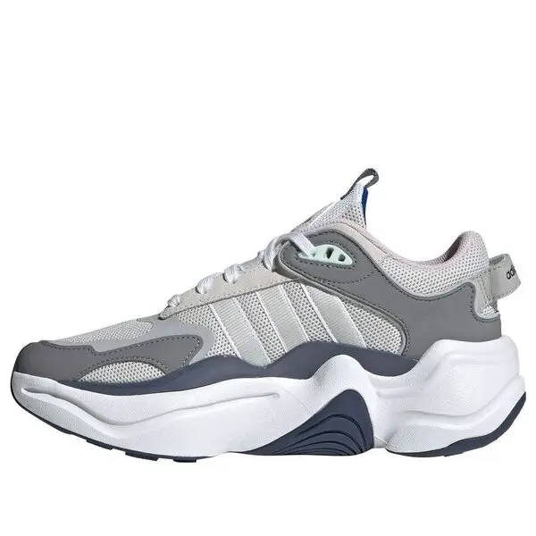 Adidas Tephra Runner