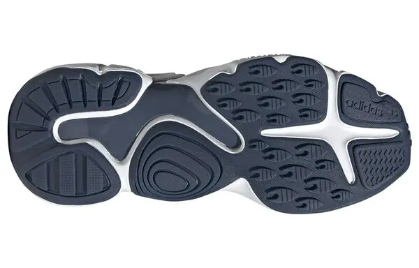 Adidas Tephra Runner