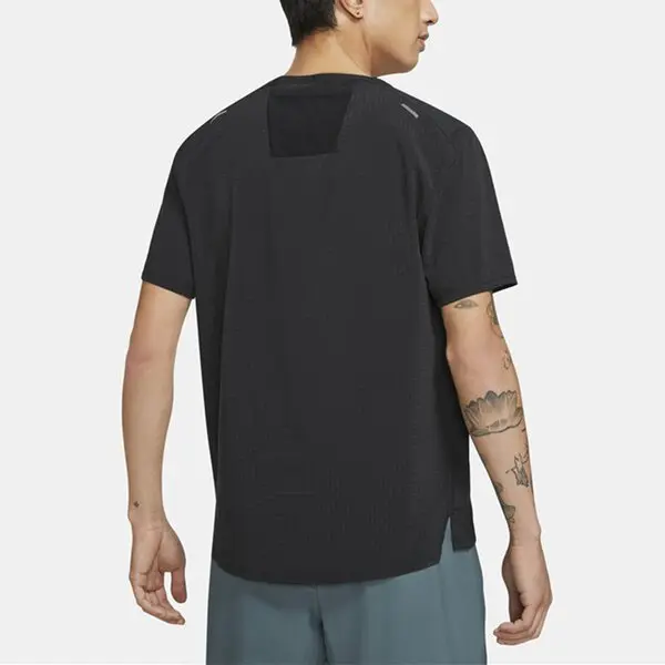 Nike Trail Rise 365 Short Sleeve Top