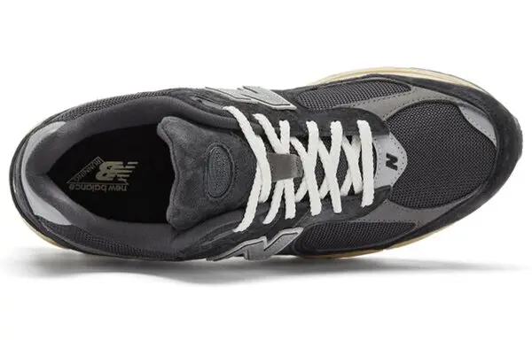 NEW BALANCE 2002r "phantom" Lace-up Sneakers - Black