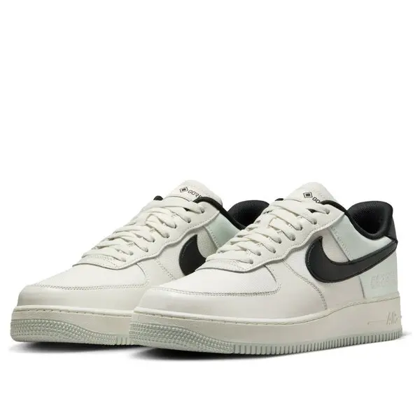 Nike Force 1 Gore-tex Sneakers