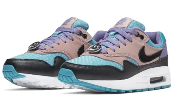 Nike Max 1 "have A Day" Sneakers
