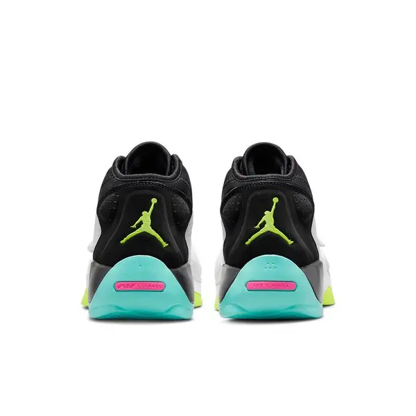 JORDAN Air Zion 2 Pf Mid Top Sneakers - White/black