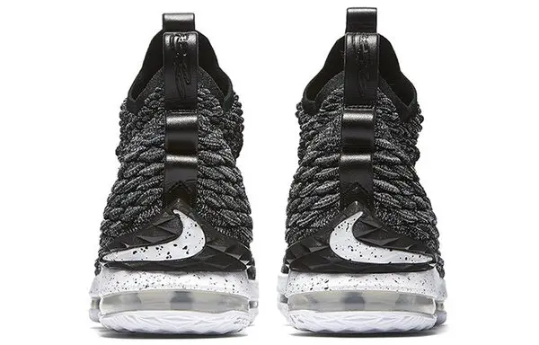 Nike Lebron 15 Ep "ashes" Basketball Sneakers - Black/white