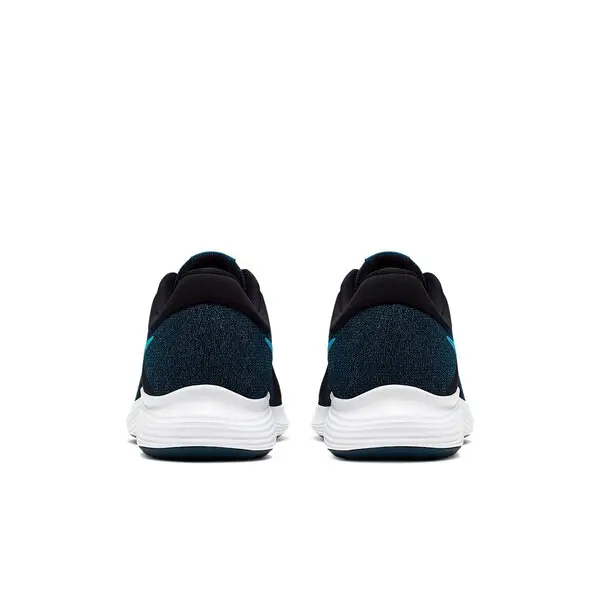 Nike Revolution 4 Low Top Sneakers