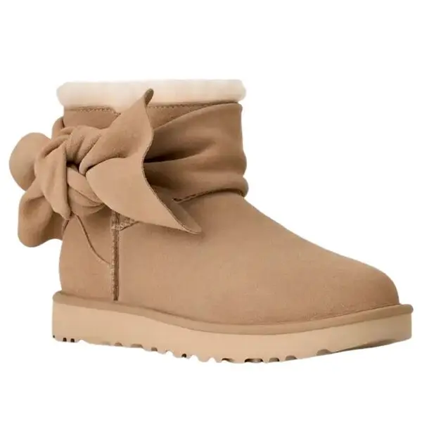UGG Classic Mini Bow Boot