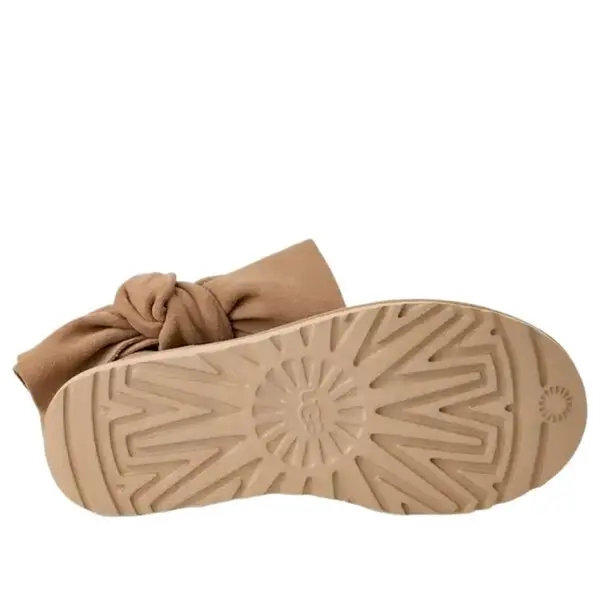 UGG Classic Mini Bow Boot